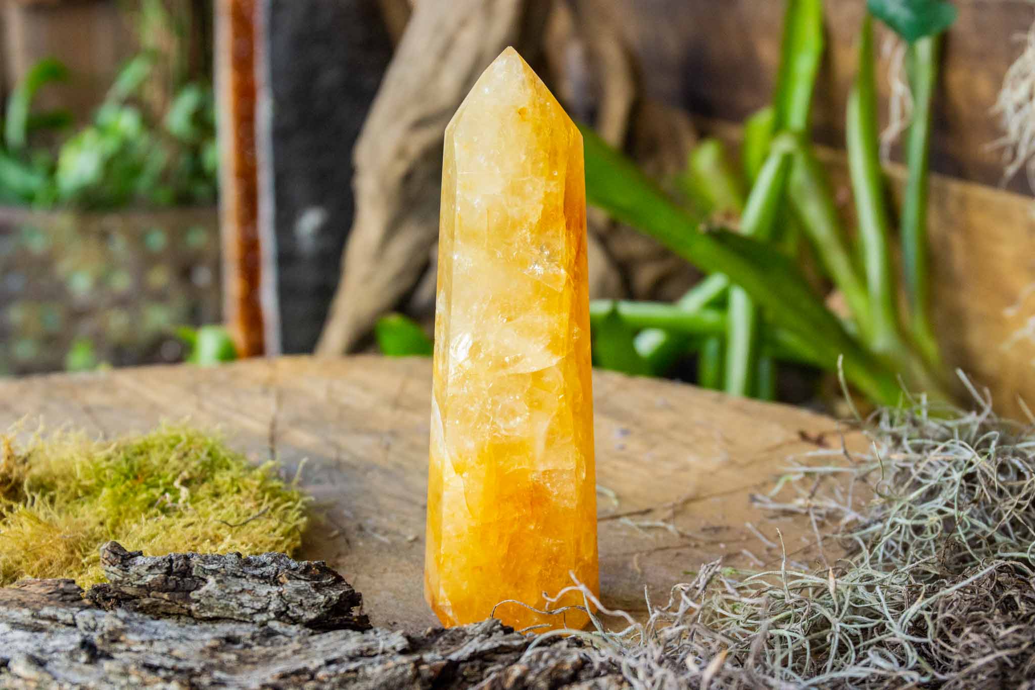 Golden Healer Tower (15.5cm) – Crystal Arcana